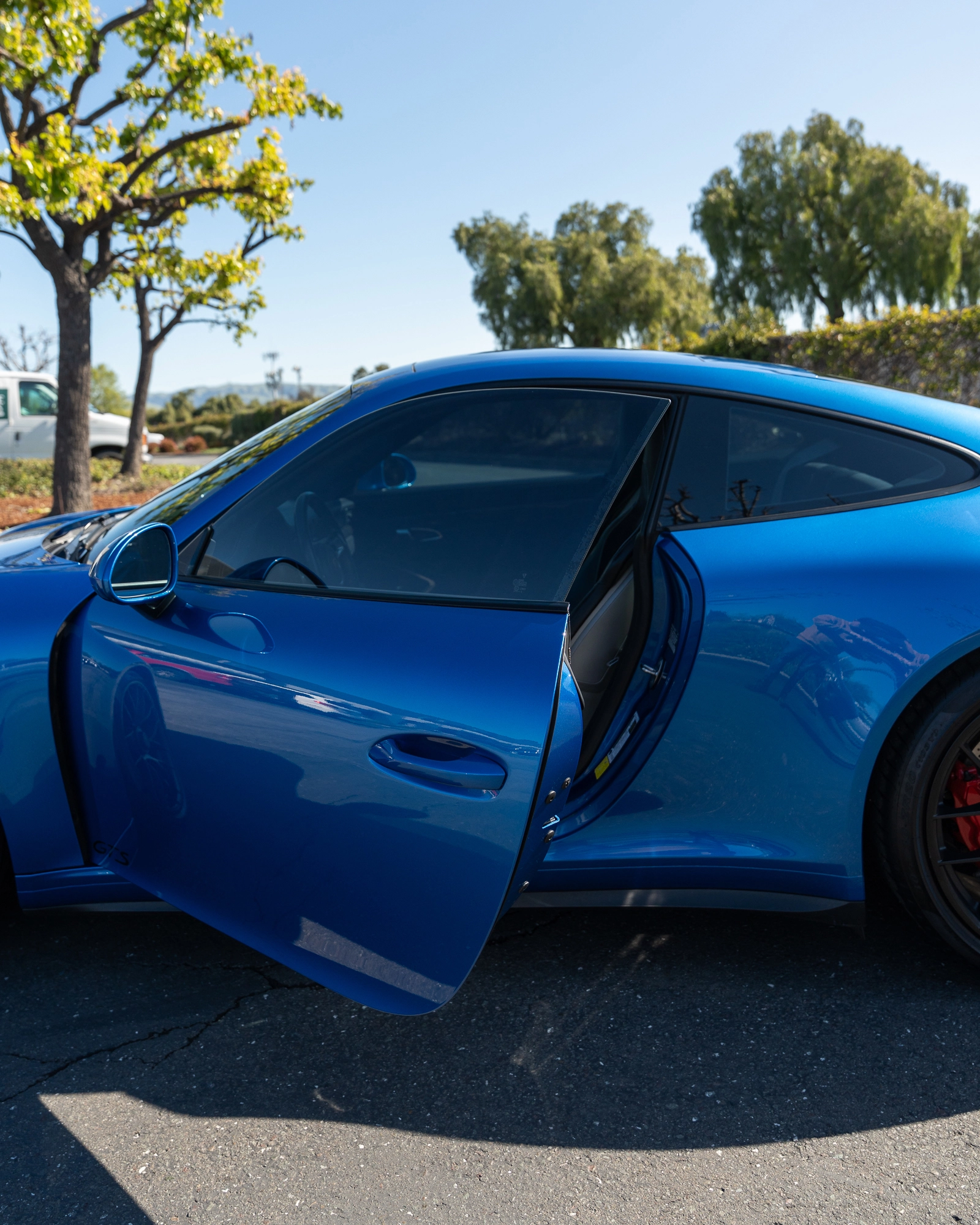 SFG Wraps: Your Ultimate Guide to Car Window Tinting in 2025